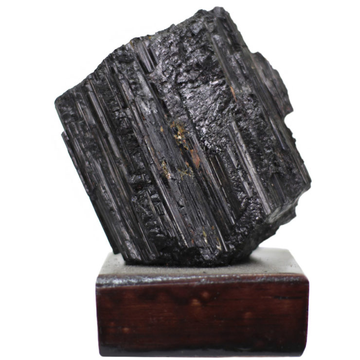 A beleza e o poder da turmalina negra - Pedras e Cristais 💎