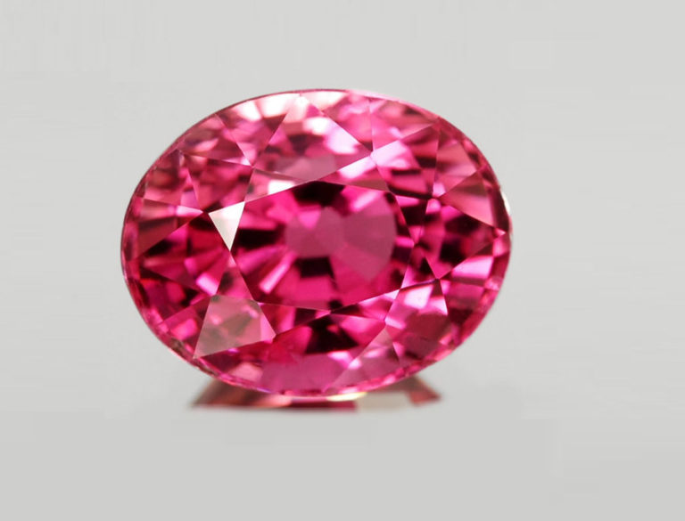 O poder e a beleza da Turmalina Rosa - Pedras e Cristais 💎