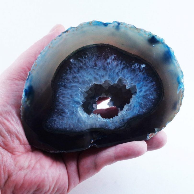 Geodo de ágata: pedra traz sorte para todos os ambientes